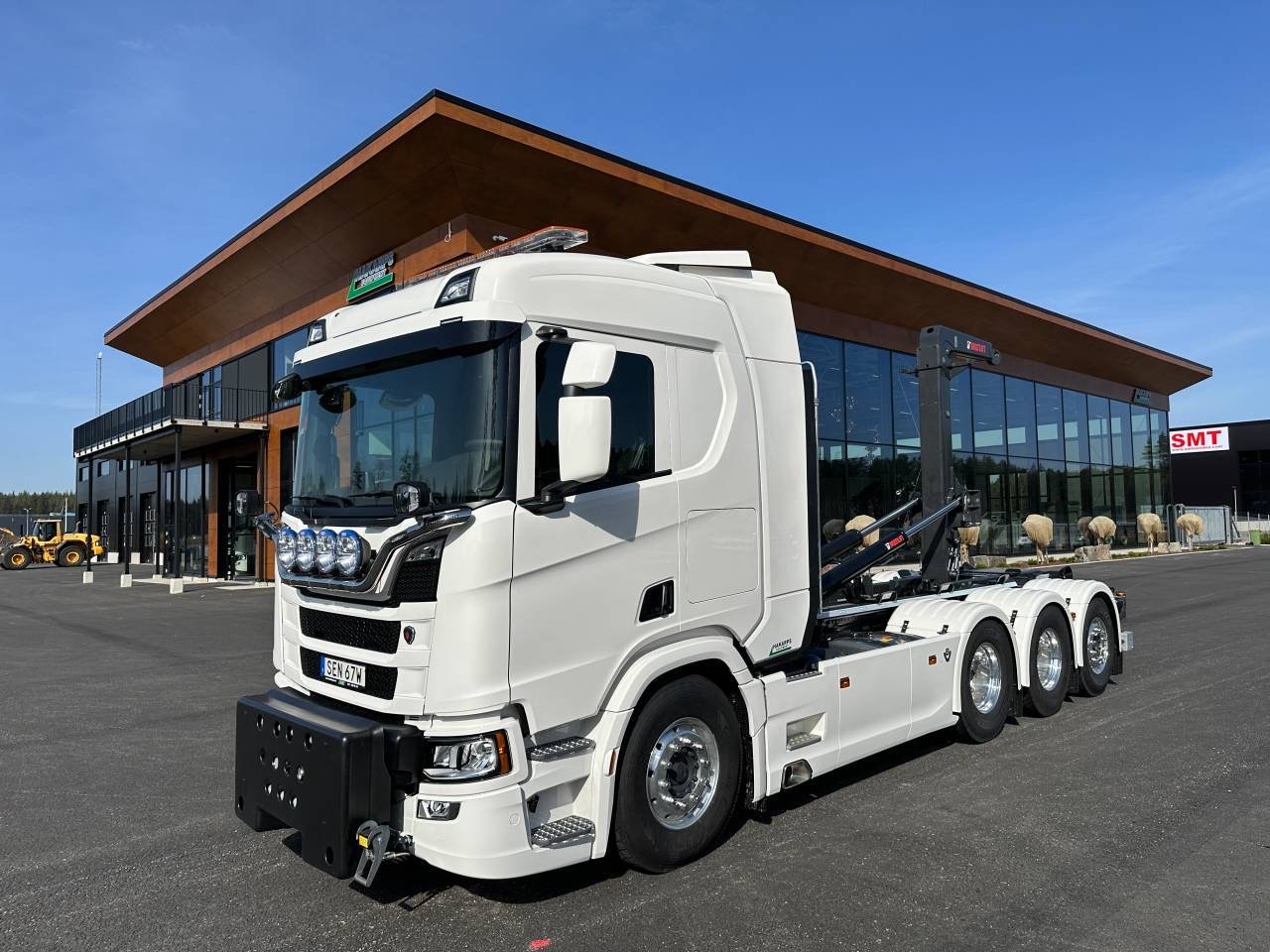 Scania R530 Tridem LVX fullt plogutrustad Hiab 24 tons – Hakarps Equipment
